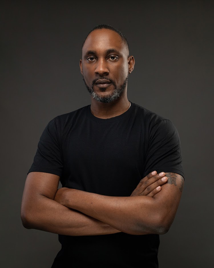 About Adedeji Olowe - Adédèjì Ọlọ́wẹ̀